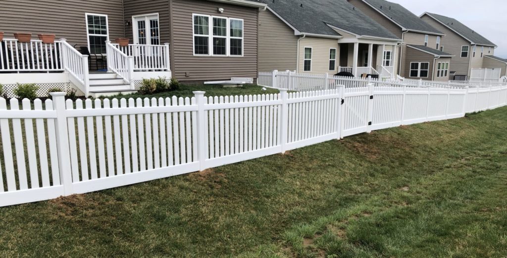 Wooden and Vinyl Picket Fencing Styles | Frederick Fence