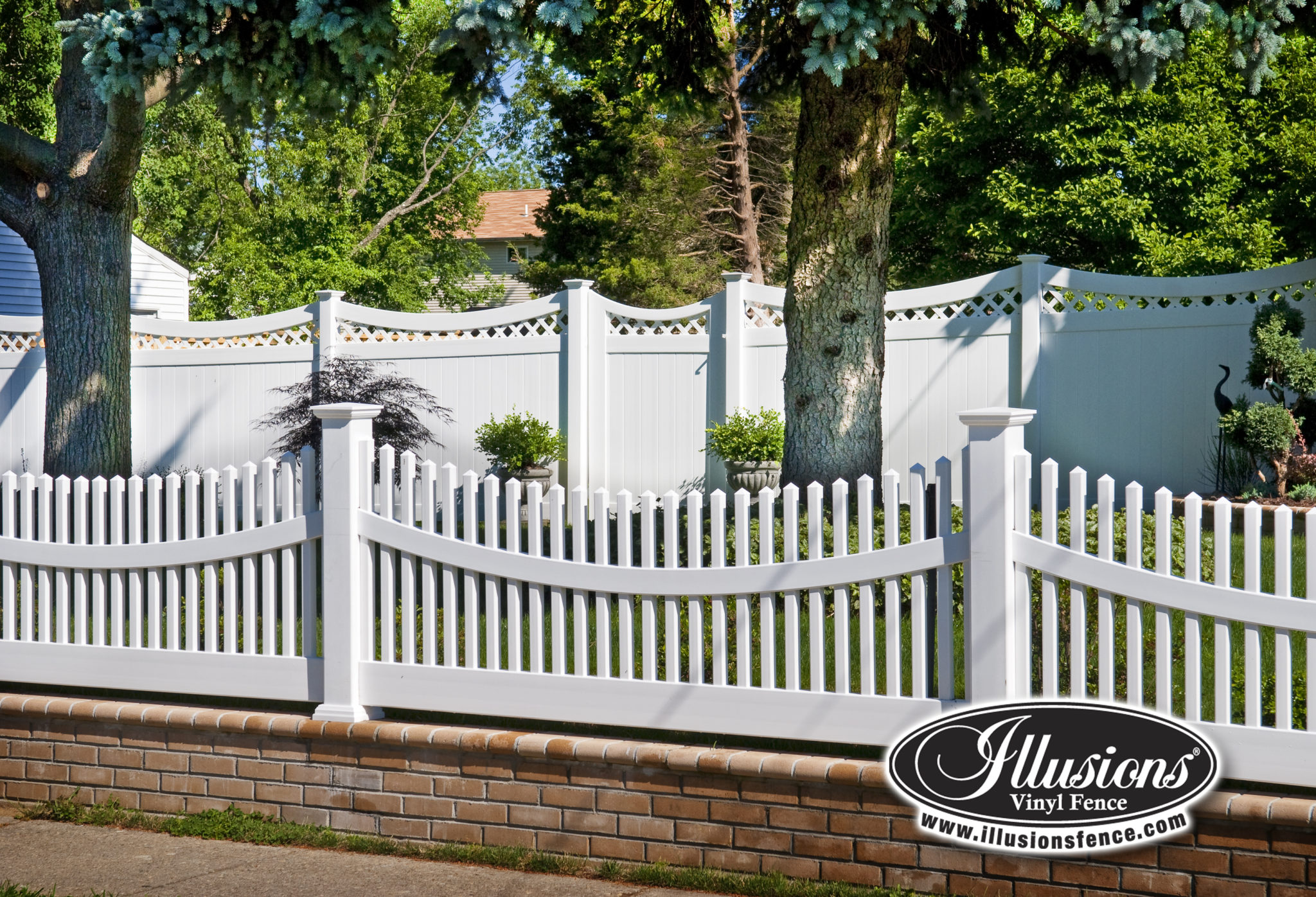 curved white vinyl picket fence | Frederick Fence Company