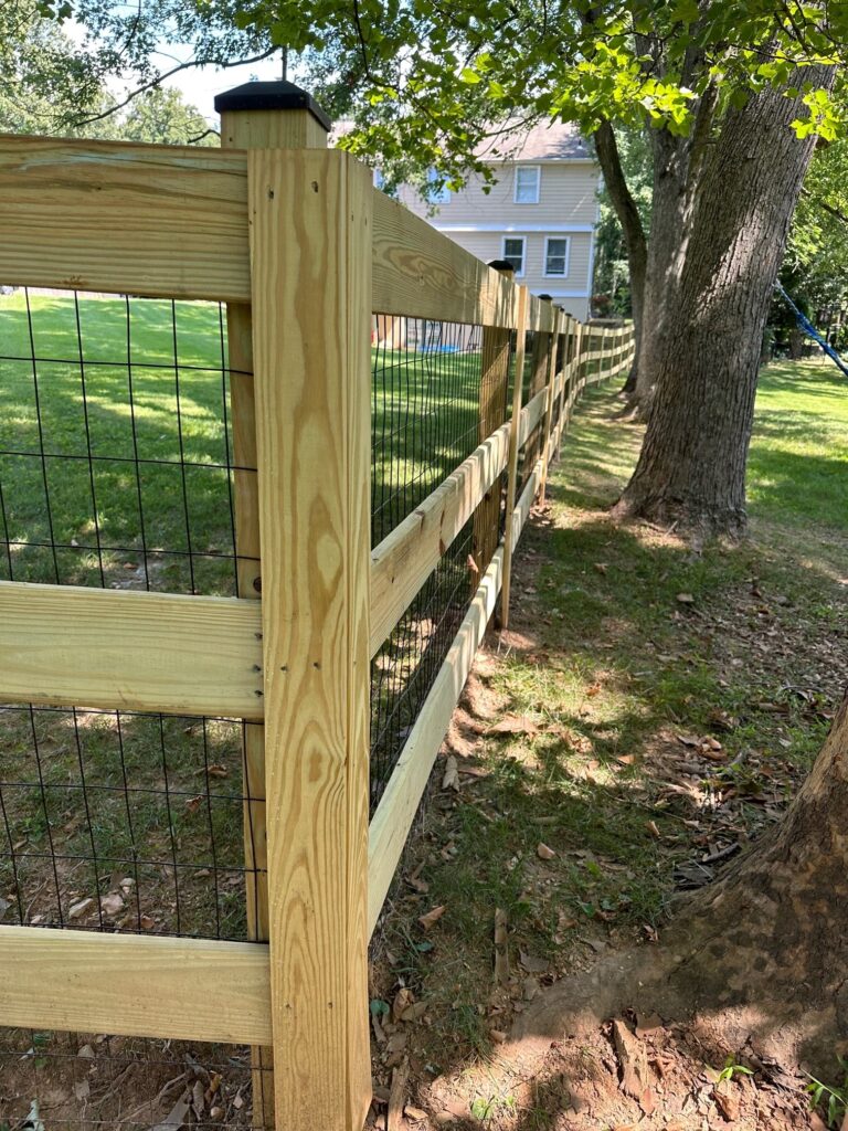 Choosing the Right Fence that Fits Your Lifestyle