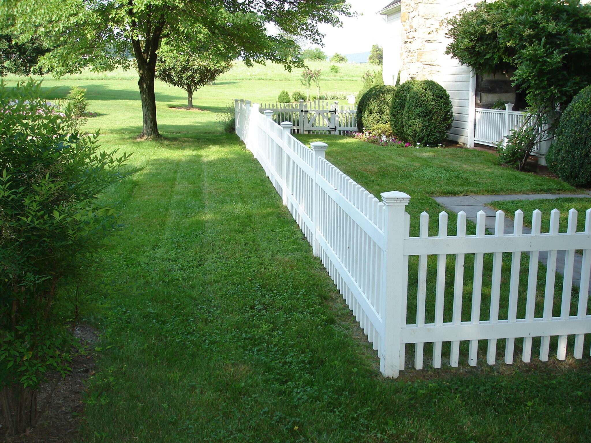 Our Vintage Fence Styles Recommendations | Old-Style Fences