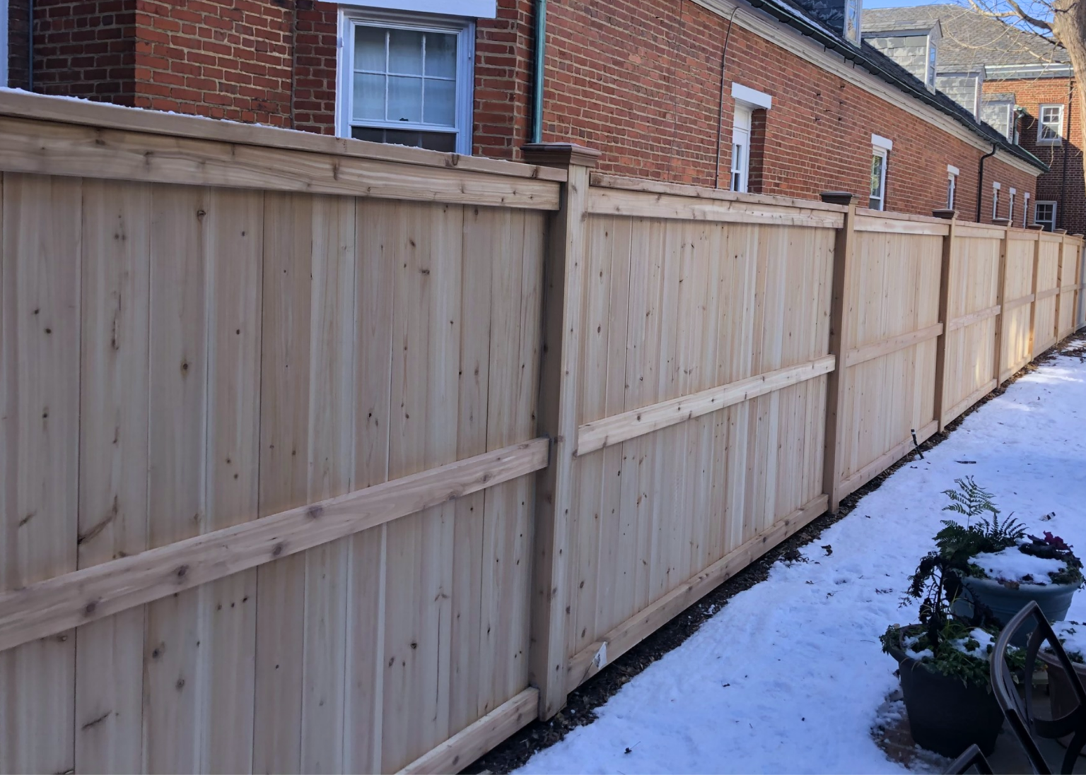 Installing a Fence in the Winter: Challenges and Solutions